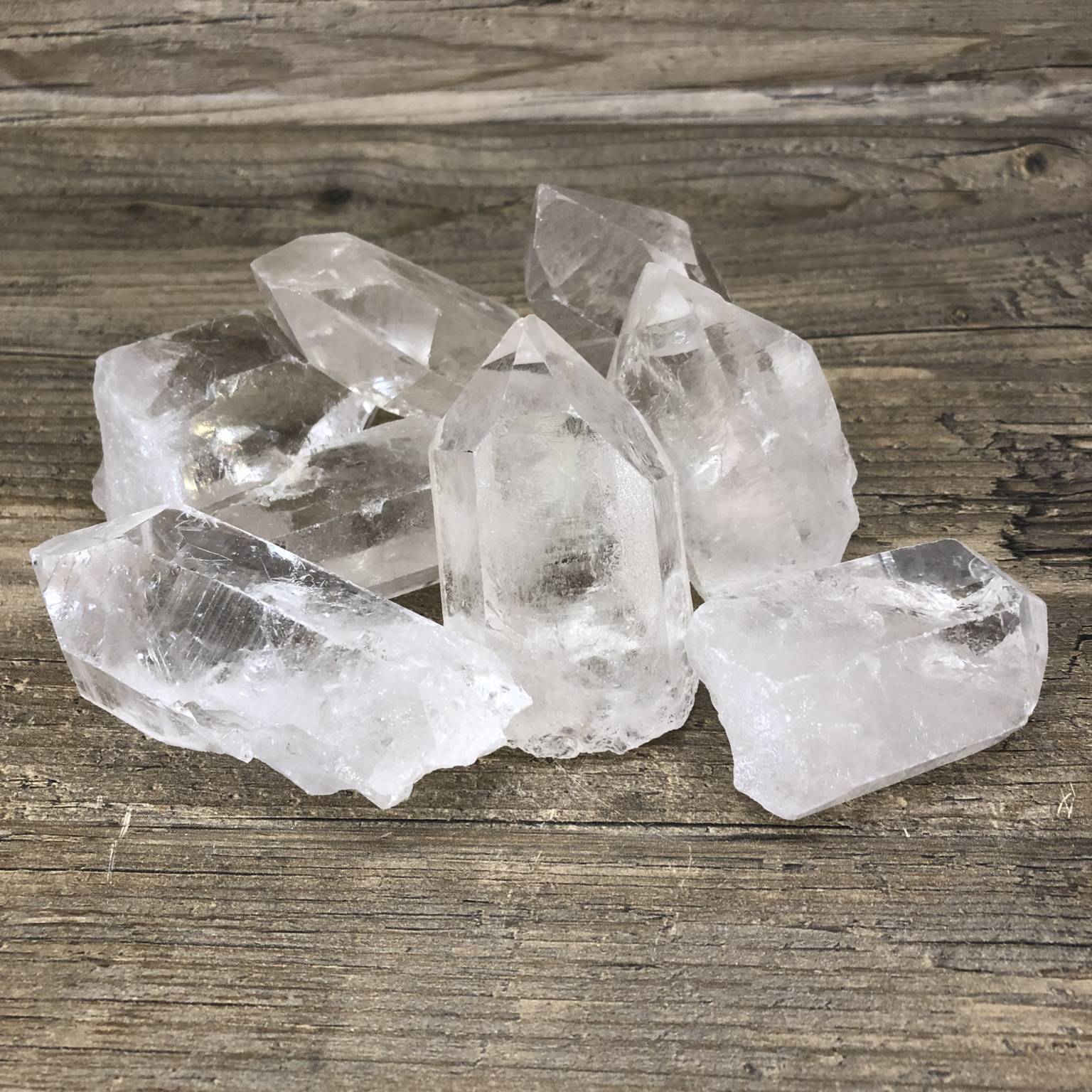 Cristal de Roche Brut - Lesmineraux.fr